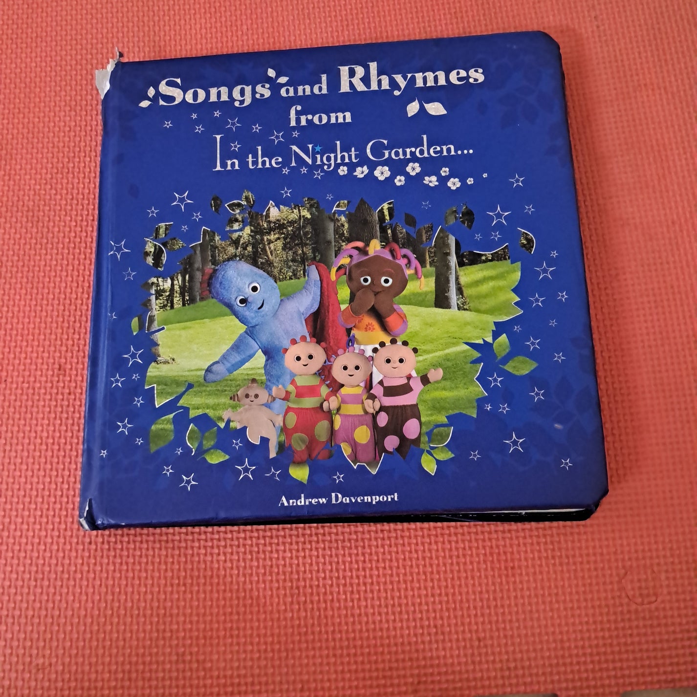 Songs and Rhymes From In the Night Garden…. – Best Book Worm
